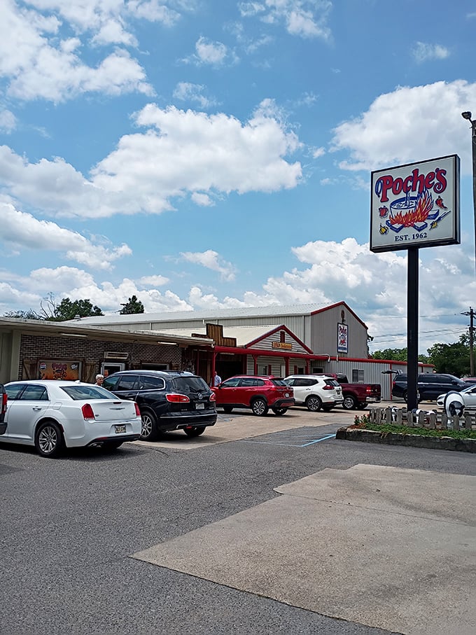 Poche's Market & Restaurant draws crowds with its authentic Cajun offerings – where locals and visitors alike line up for a taste of tradition.