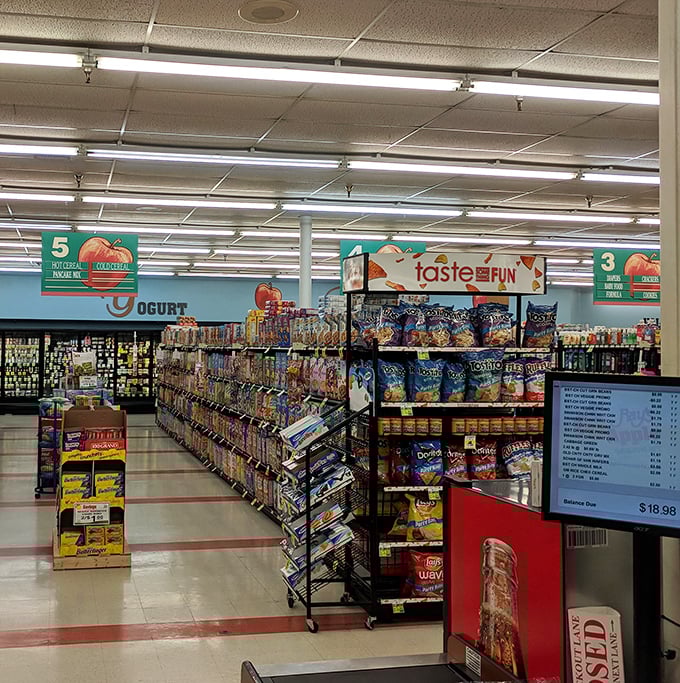 The local grocery store stocks all the essentials without the markup of trendy urban markets&mdash;where else can you buy a week's groceries without needing a second mortgage?