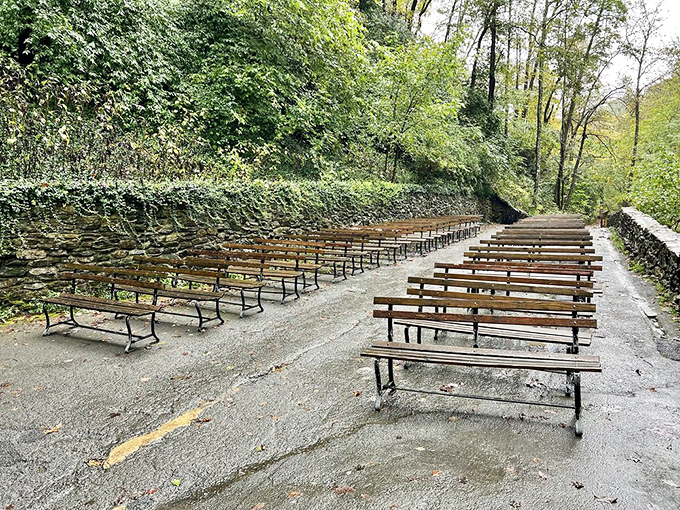 These benches await the "Drama of Creation" light show, where limestone becomes a celebrity under the spotlight.