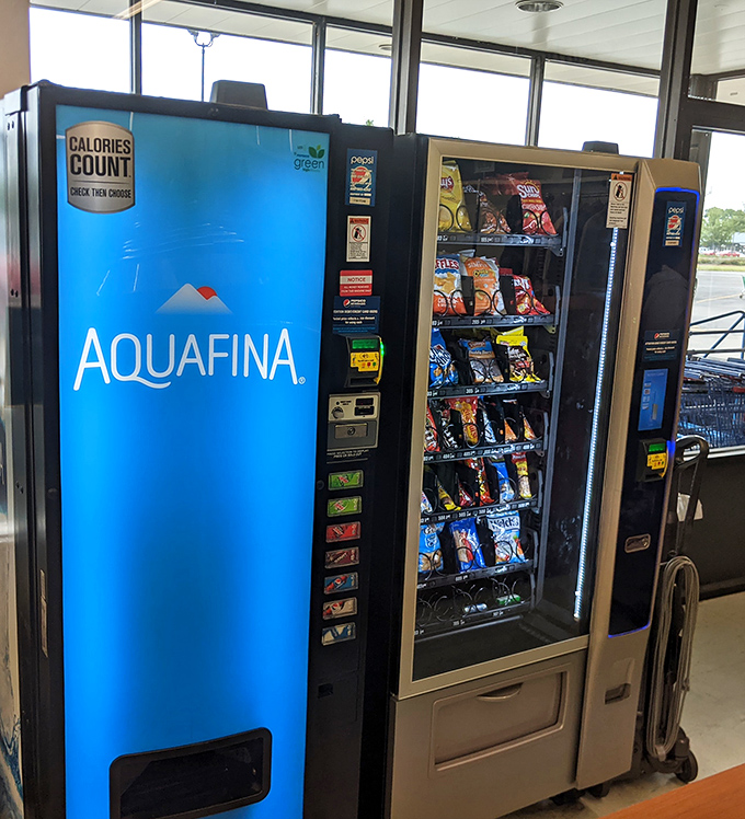 Even thrift shopping works up an appetite. The vending machines stand ready for mid-bargain-hunting refueling emergencies.