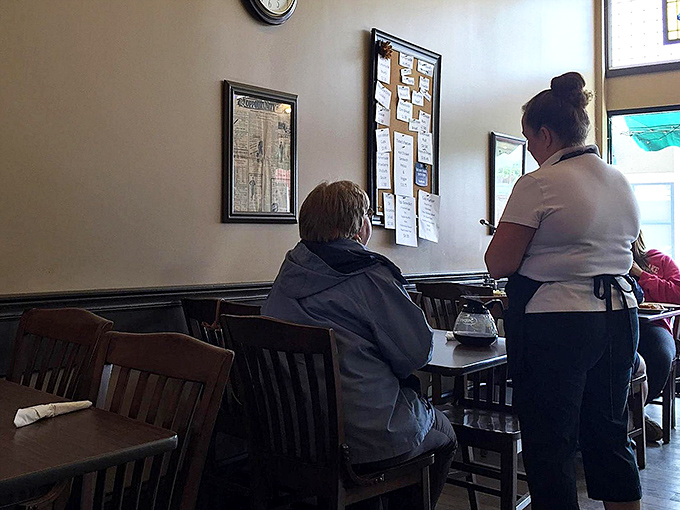 Where servers remember your order from last week and somehow make multitasking look like an art form rather than chaos.