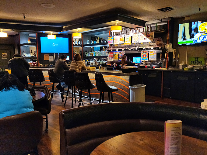 The bar area offers liquid courage for those about to tackle the "Hungry Dog" breakfast challenge. Choose your potion wisely.