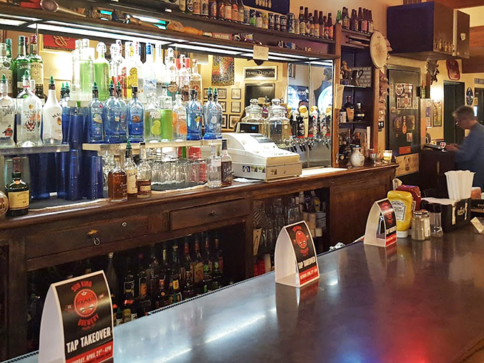 The bar at Mimi's isn't trying to reinvent mixology&mdash;it's perfecting the art of pouring exactly what you want in an atmosphere where everybody might not know your name yet, but they will soon. 