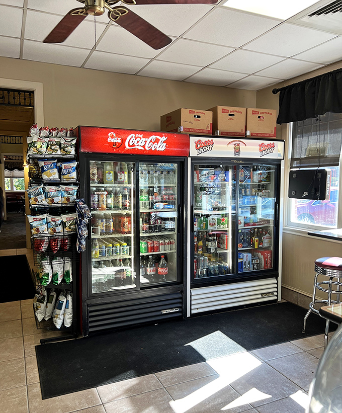 Where cold drinks and snack cravings meet! This well-stocked refreshment station stands ready to complement your Italian feast with everything from sodas to chips.