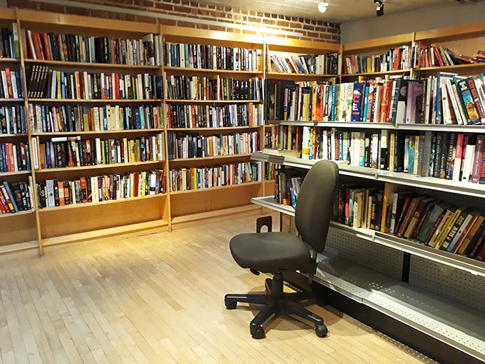 The book nook rivals small libraries with floor-to-ceiling shelves. That office chair is just inviting you to sit and sample a chapter.