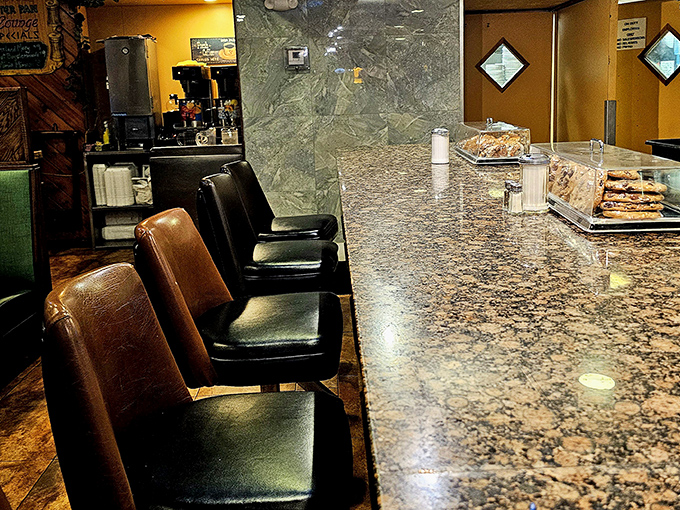 Counter seats&mdash;the front-row tickets to the greatest show on earth: breakfast being made before your very eyes.