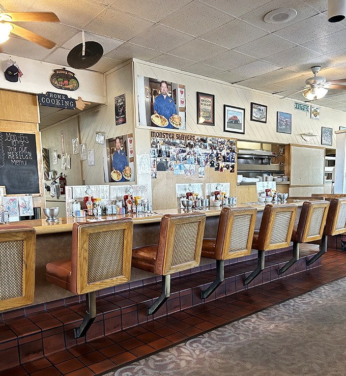 Counter seats&mdash;the breakfast equivalent of front-row tickets, where you can watch short-order symphonies conducted with spatula batons.