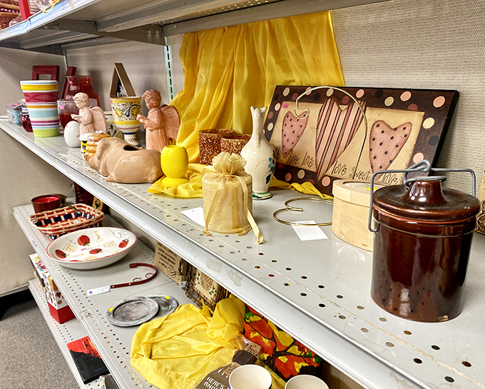 Quirky home d&eacute;cor that tells stories of homes past. That heart-themed wall art is just kitschy enough to become ironically cool again.