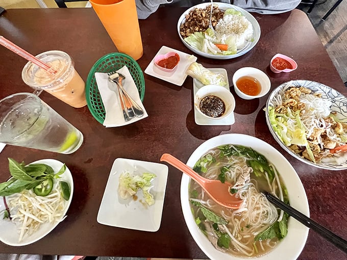 Real diners enjoying real food in a real moment&mdash;this is what happens when a restaurant gets everything exactly right every single time.