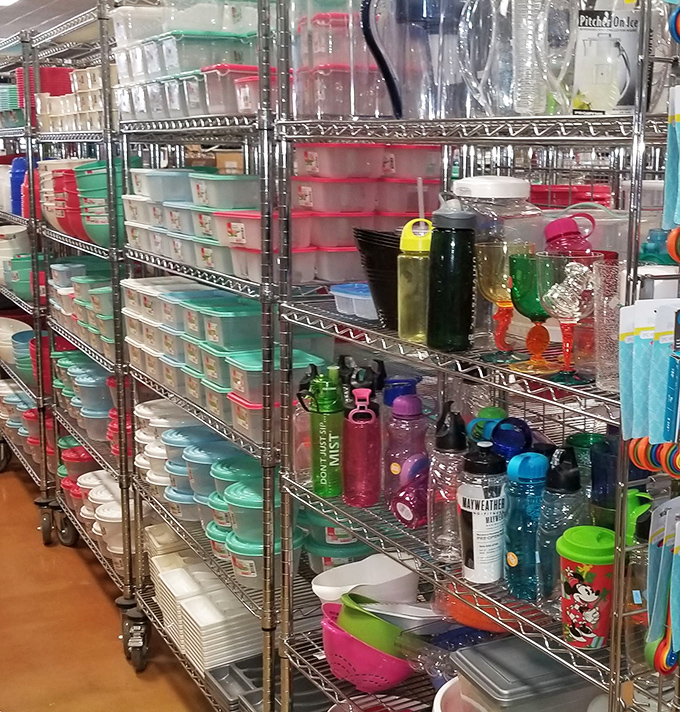 Food storage solutions and water bottles galore! Previous owners' abandoned New Year's resolutions become your organizational victory at a fraction of retail.