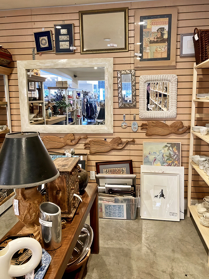 Mirror, mirror on the wall, who's the thriftiest of them all? TROVE's home d&eacute;cor section offers frames and furnishings with stories to tell.