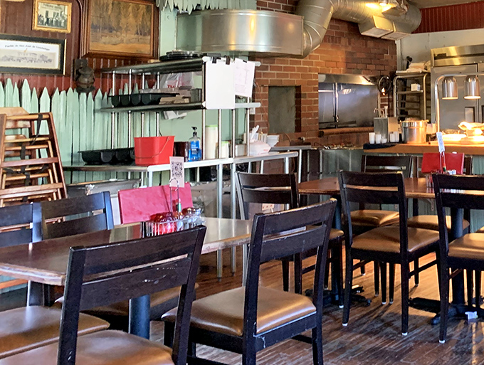 The dining area reveals the restaurant's unpretentious charm&mdash;where the focus remains squarely on the food rather than designer lighting fixtures.