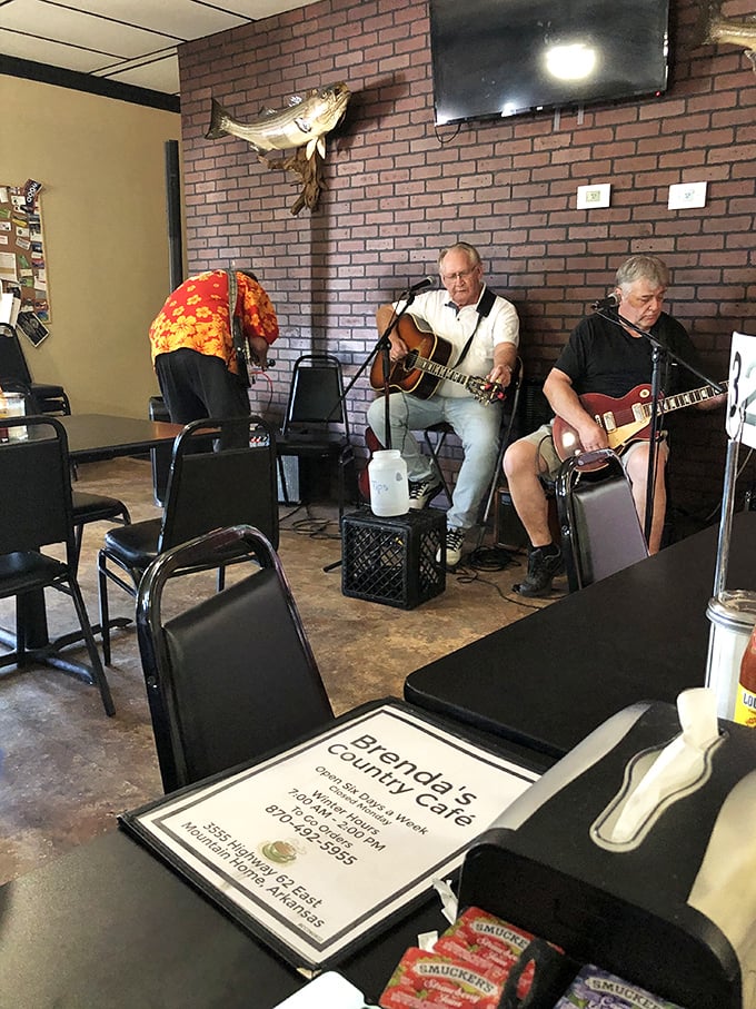 Live music transforms a simple meal into an event. These gentlemen aren't just playing songs&mdash;they're providing the soundtrack to your breakfast memories.