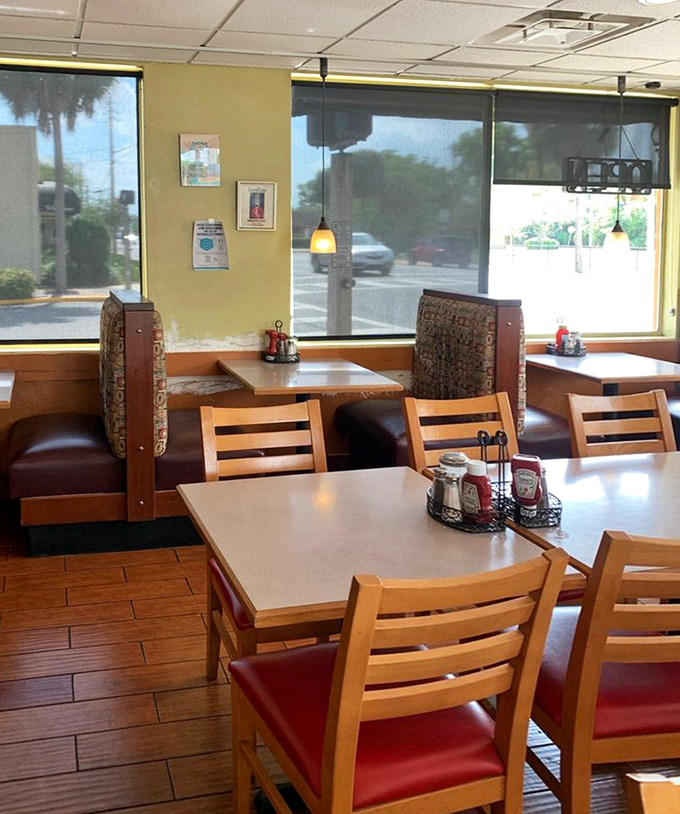 Corner booths bathed in natural light&mdash;where breakfast philosophers ponder life's great questions, like "pancakes or waffles?"