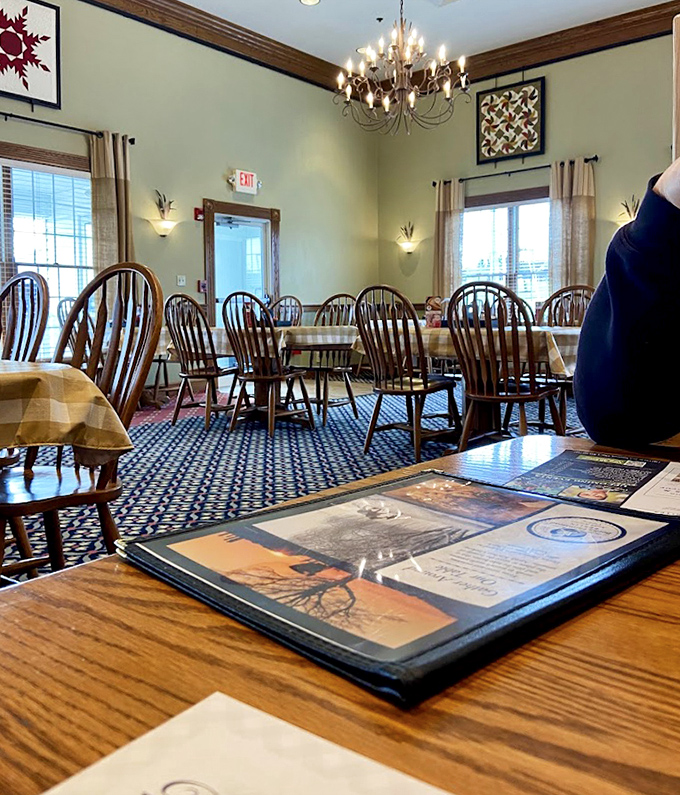 Quilt patterns hang like colorful sentinels over the dining room, adding authentic Amish artistry to your meal. Grandma would definitely approve.