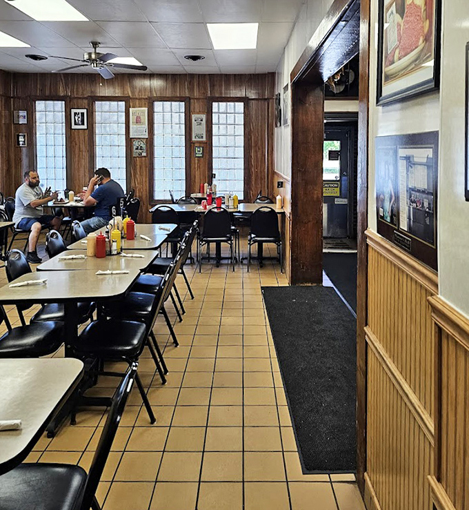 The dining room feels like Cleveland's living room &ndash; unpretentious, welcoming, and filled with the happy sounds of people tackling sandwiches.
