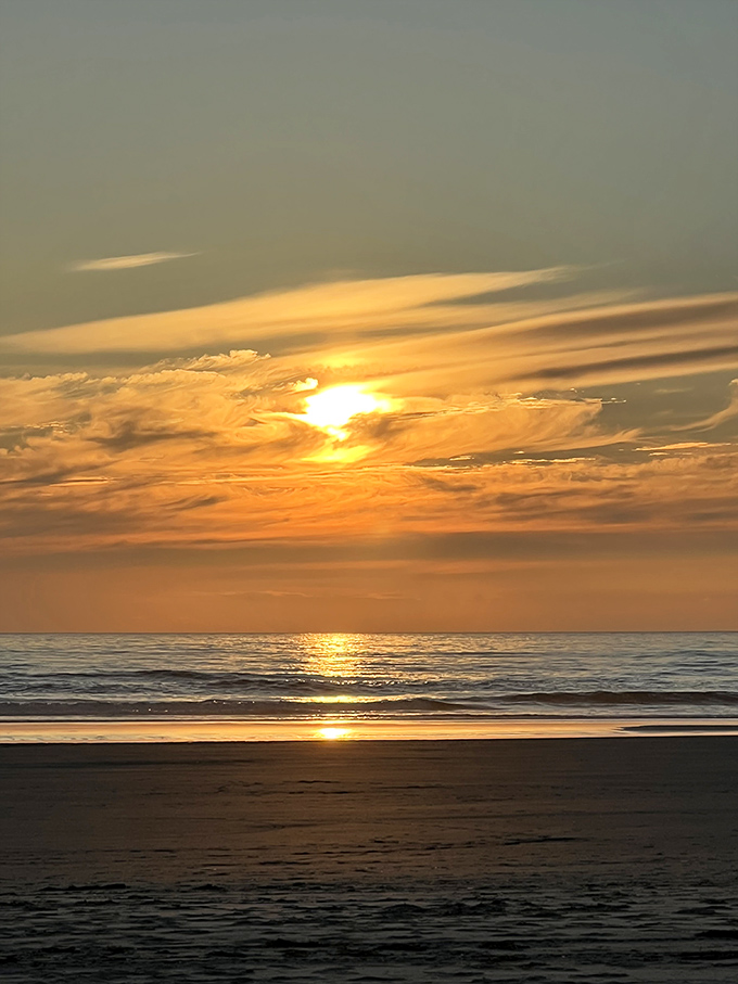 Sunsets like this make you understand why people write terrible poetry about nature's daily masterpiece.