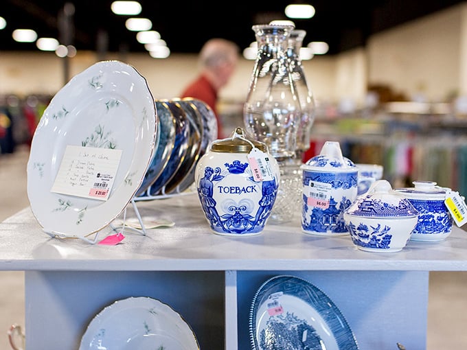 Vintage homewares that have more stories than your uncle at Thanksgiving dinner.