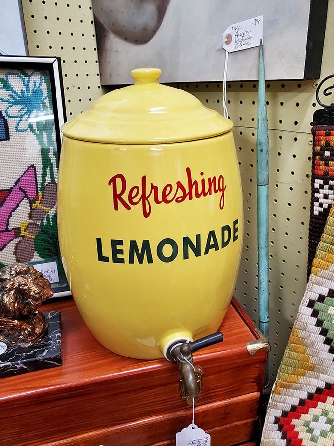 "Refreshing Lemonade" indeed—this sunny dispenser once brightened someone's kitchen and now waits to become the star of yours.