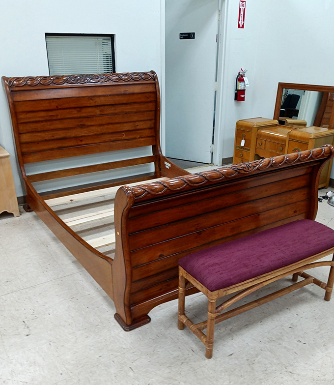 Sleep like royalty without the royal price tag. This sleigh bed frame would cost a king's ransom new, but here it's priced for commoners with good taste.
