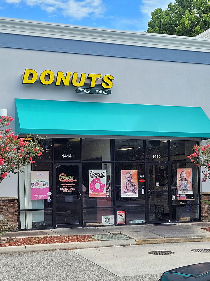 Donuts To Go proves that sometimes the most unassuming storefronts hide the sweetest treasures in all of Florida.