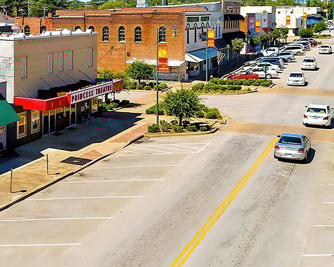 Wide streets and friendly storefronts make Lexington feel like stepping back to a simpler, more affordable time.