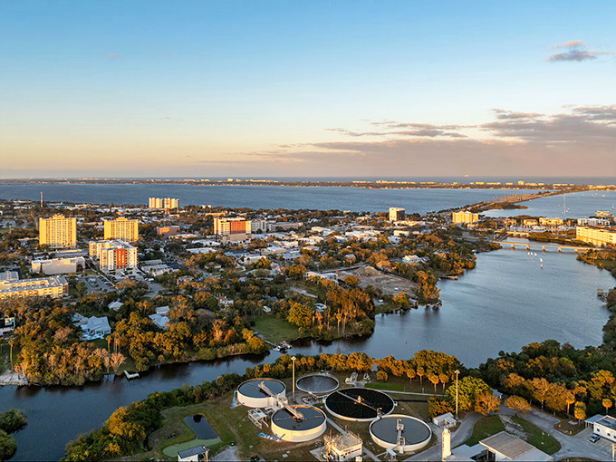 Melbourne balances beach life with city perks &ndash; like having your cake and eating it by the ocean.