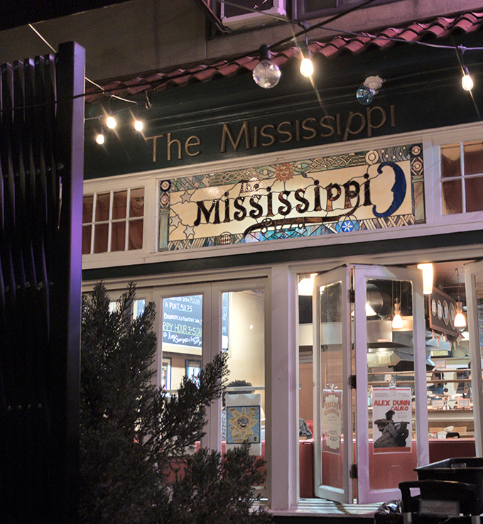 Mississippi Avenue's quirkiest pizza joint wears its personality on its sleeve &ndash; and its vintage storefront. 