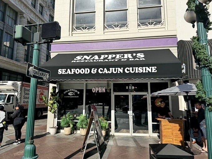 Canal Street hustle meets Louisiana soul food in this downtown seafood sanctuary for hungry travelers.