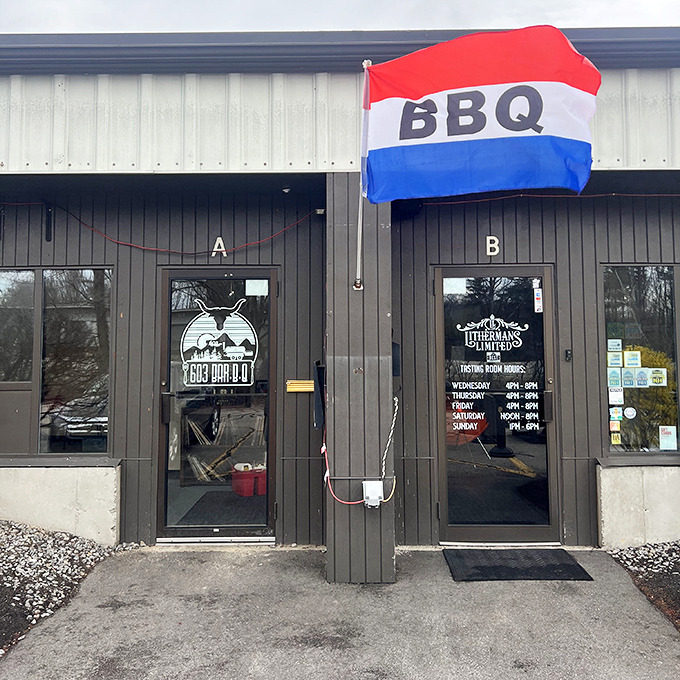 The outdoor seating at this BBQ joint proves everything tastes better with fresh air and good company. BBQ al fresco!