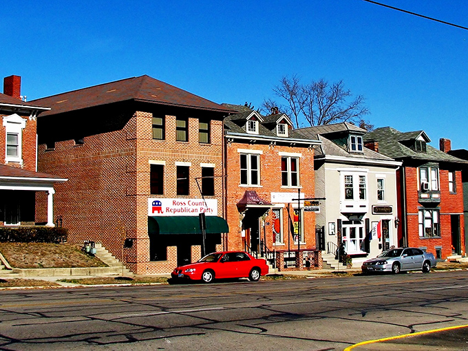 This historic town square area maintains the grandeur of Ohio's early days while serving today's residents.