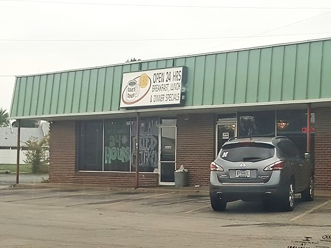 The unassuming exterior of Dave's Diner is like that quiet classmate who turned out to be wildly successful&mdash;it's what's inside that counts.