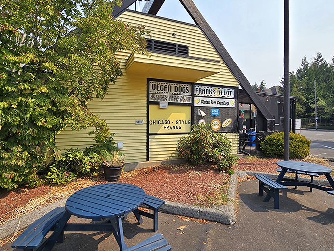 The yellow exterior and "Chicago-Style" sign promise authentic dogs that transport you straight to the Windy City.