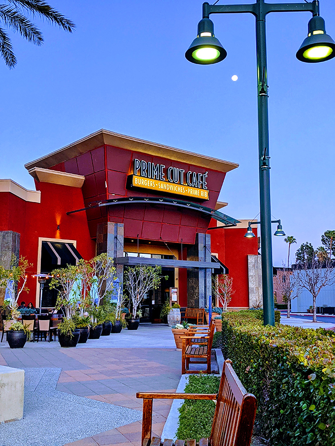 When butter melts into a perfectly cooked steak at Prime Cut Caf&eacute;, time stands still and nothing else matters.