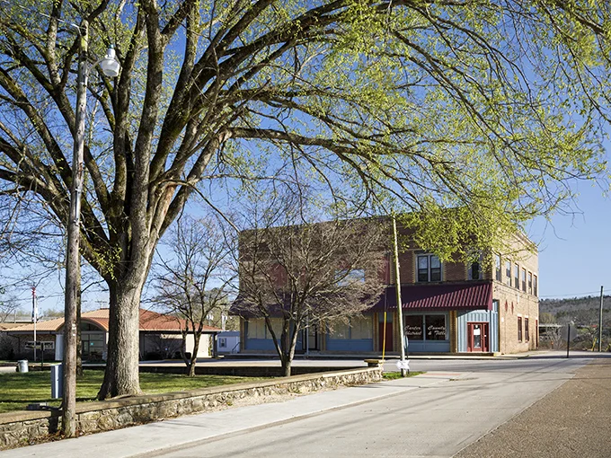 Surrounded by trees and affordability, Van Buren offers a retirement haven where nature and your nest egg can coexist peacefully.