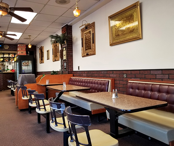 Warm lighting, comfortable seating, and the promise of exceptional food&mdash;this dining room feels like the living room of that friend who actually knows how to cook.