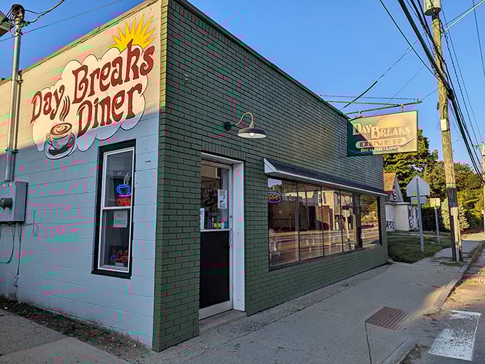 Day Breaks Diner: that green-tiled beacon of hope for anyone seeking eggs over easy and prices under astronomical.