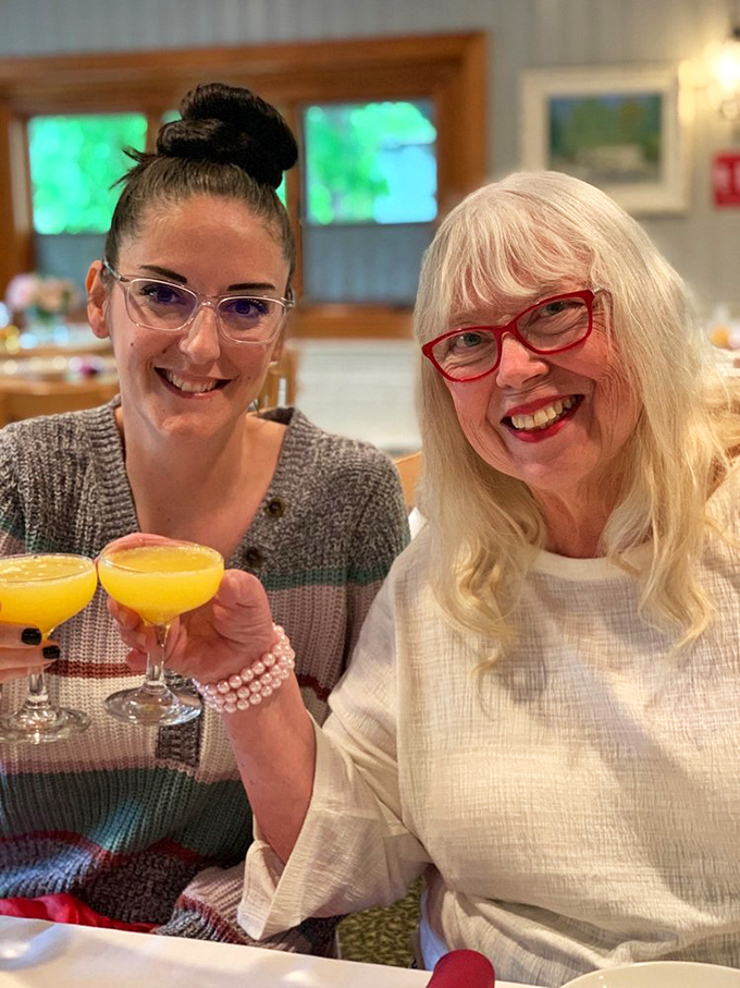 Toasting with mimosas&mdash;because nothing says "this meal is an event" like champagne with breakfast's favorite juice partner. 