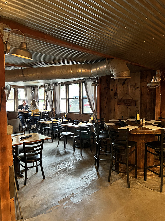 Dining room simplicity that puts the focus where it belongs: on the food and the company you're sharing it with.