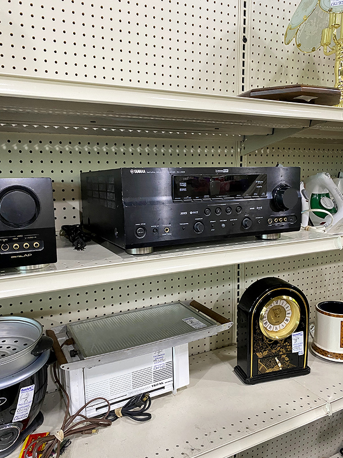Electronics section: where tech gamblers place their bets on gently-used sound systems. That Yamaha receiver might be your home theater's missing piece.
