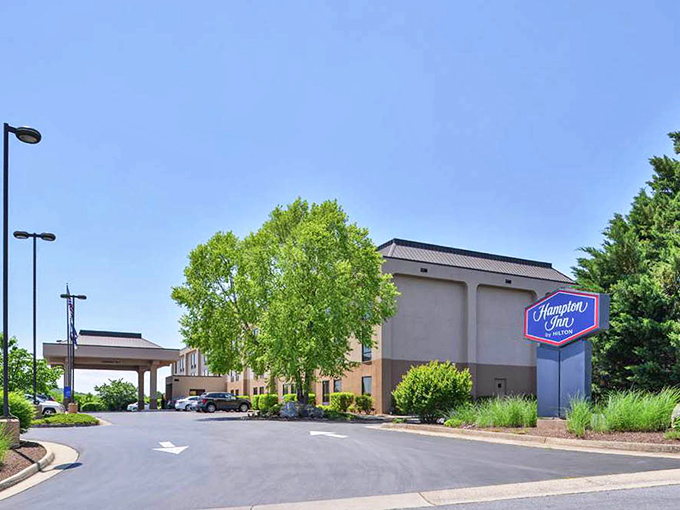 The Hampton Inn Staunton offers that perfect travel equation: close enough to downtown for convenience, far enough for a peaceful night's sleep.
