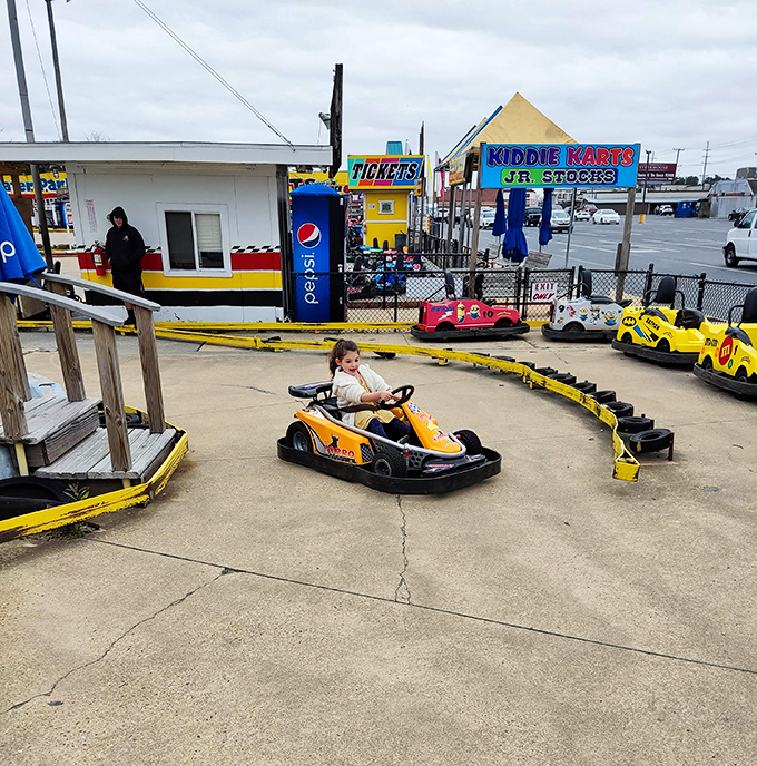 Family entertainment near the outlets keeps the little ones happy while you contemplate that fifth pair of discounted shoes.