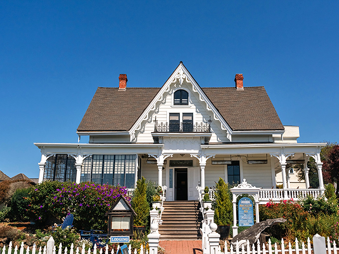 The MacCallum House Inn isn't just a Victorian masterpiece—it's architectural dessert, with gingerbread trim so detailed you'll be tempted to take a bite.