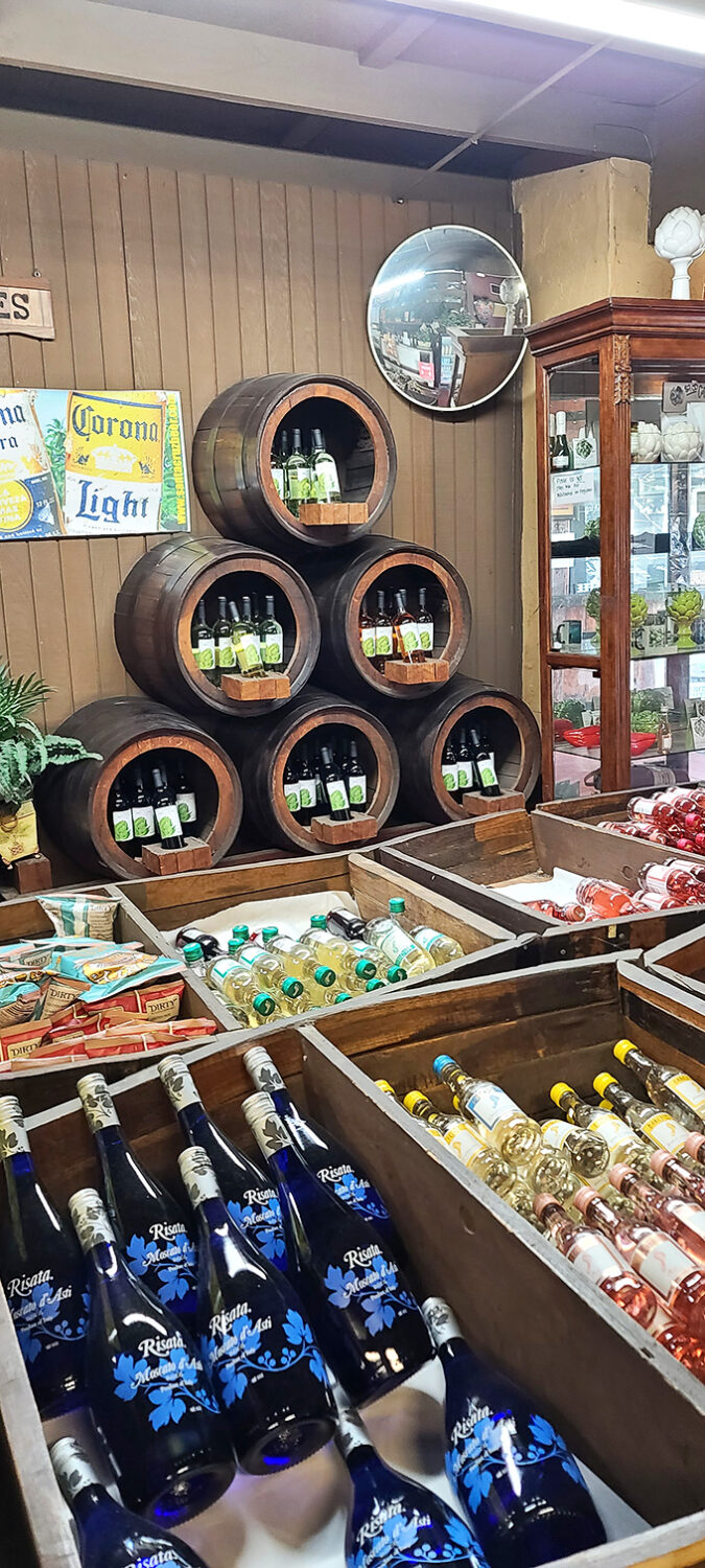 The attached fruit stand offers artichoke pasta, salsas, and souvenirs to extend your obsession back home.