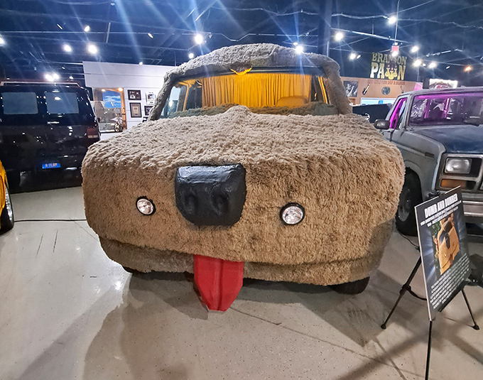 The Mutt Cutts van from "Dumb and Dumber" proves some automotive fashion choices should remain in fiction. That tongue seems perpetually thirsty.