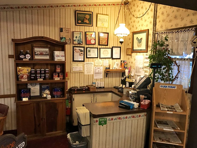 Framed certificates and homey touches on the walls remind you this place has earned its stripes serving Solvang breakfast seekers.