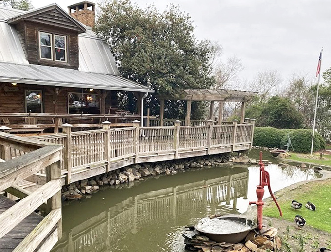 The wooden deck overlooking a pond adds a touch of serenity to your meat sweats. Those ducks have the best restaurant view in town.