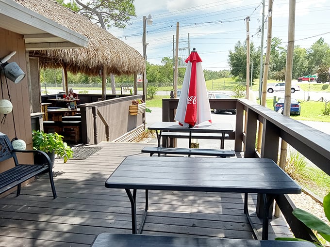 The outdoor patio lets you enjoy your seafood feast while soaking up that Florida sunshine and fresh air.