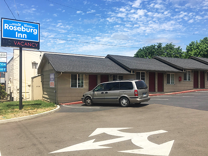 The Roseburg Inn offers small-town hospitality without the Bates Motel vibes &ndash; just honest comfort and clean sheets.