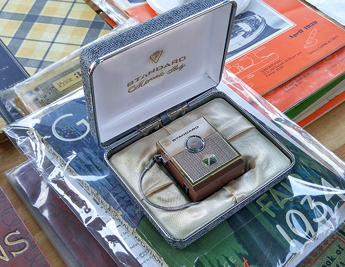 This isn't just a vintage transistor radio&mdash;it's a perfectly preserved piece of engineering elegance from when "wireless" meant something completely different.
